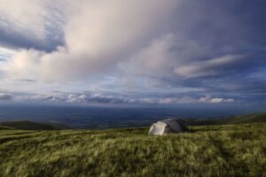 Wild Camping UK • Best Spots, Rules & Tips • Small Campsites